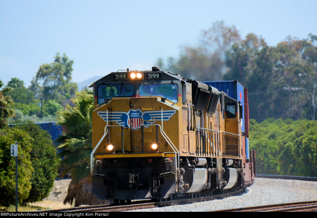 UP 5199 Decending Beaumont Hill